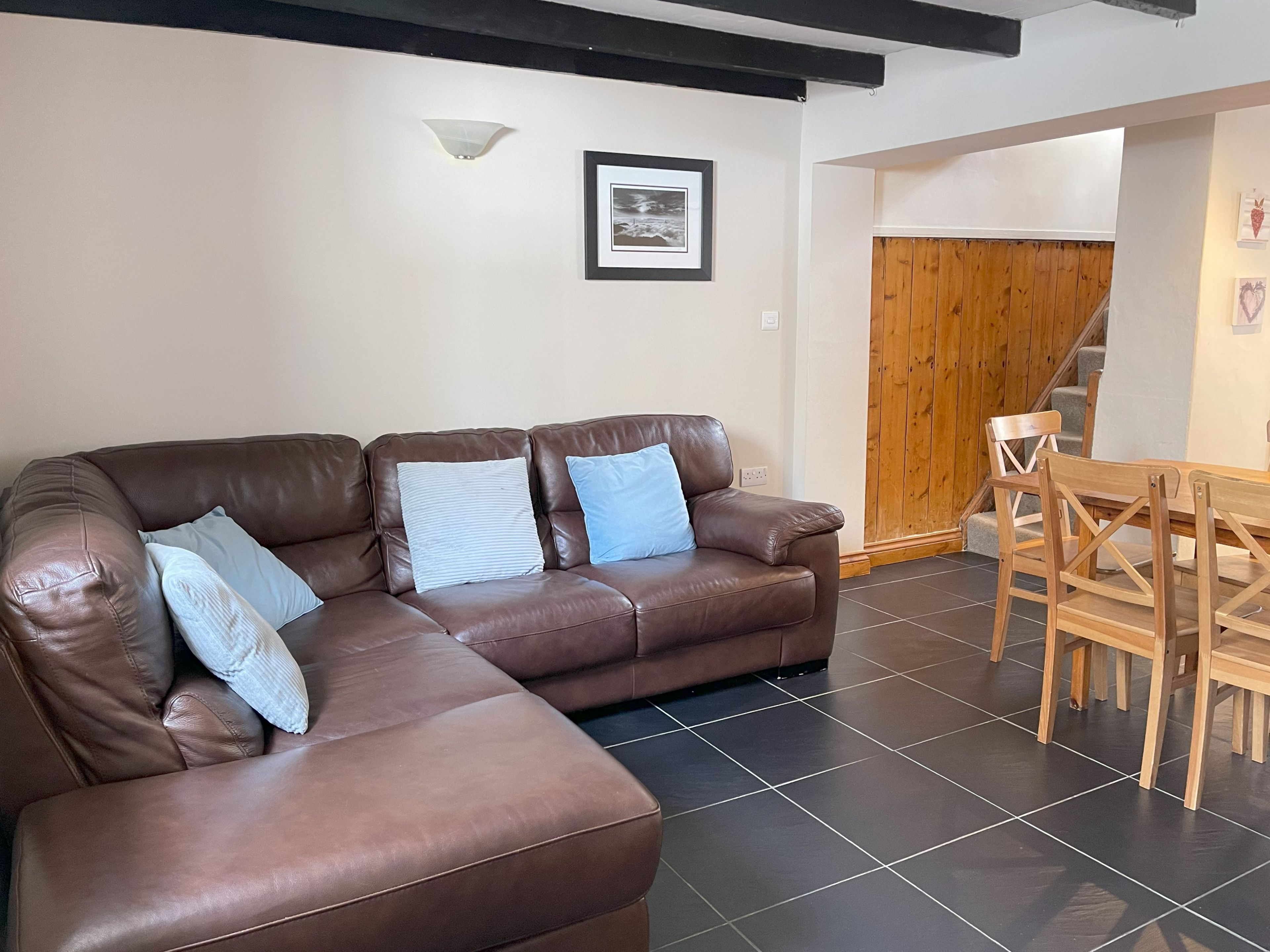 Hollies Cottage - A Cottage That Sleeps 8 Guests In 4 Bedrooms - St Ives