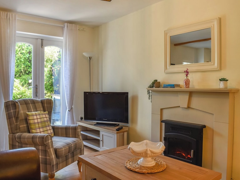 2 Bedroom Accommodation In Cark, Near Grange-over-sands - Cartmel