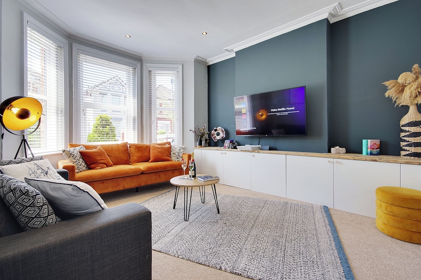 Sea-esta | 4br Family Home W/ Garden, Game Room & Ev Charger - Coastal Escape - Bournemouth