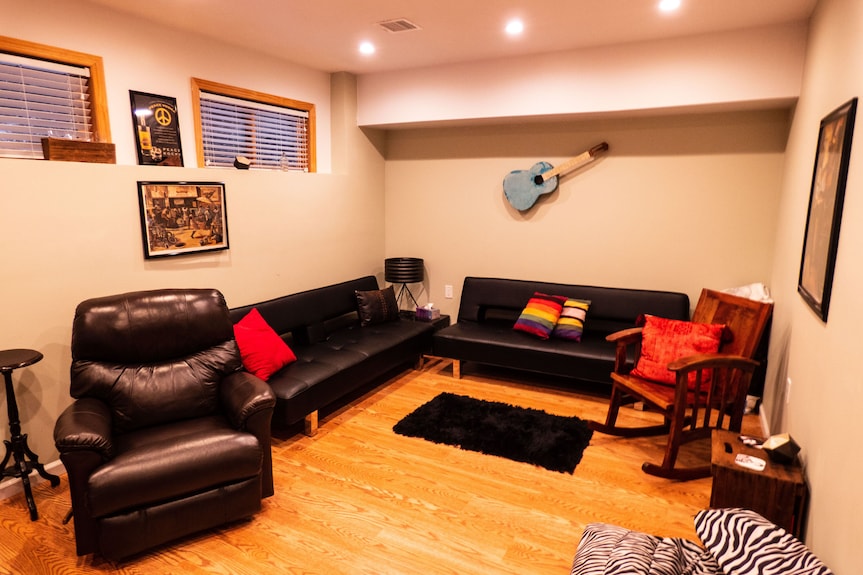 Whimsical Lakefront Chalet - Historic Site of the 1969 Woodstock Festival