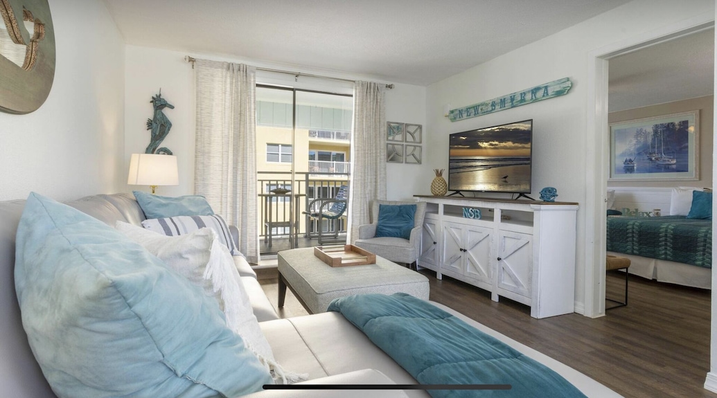 Coastal Cottage Beach Life - Coastal Waters - Smyrna Beach, New Smyrna Beach