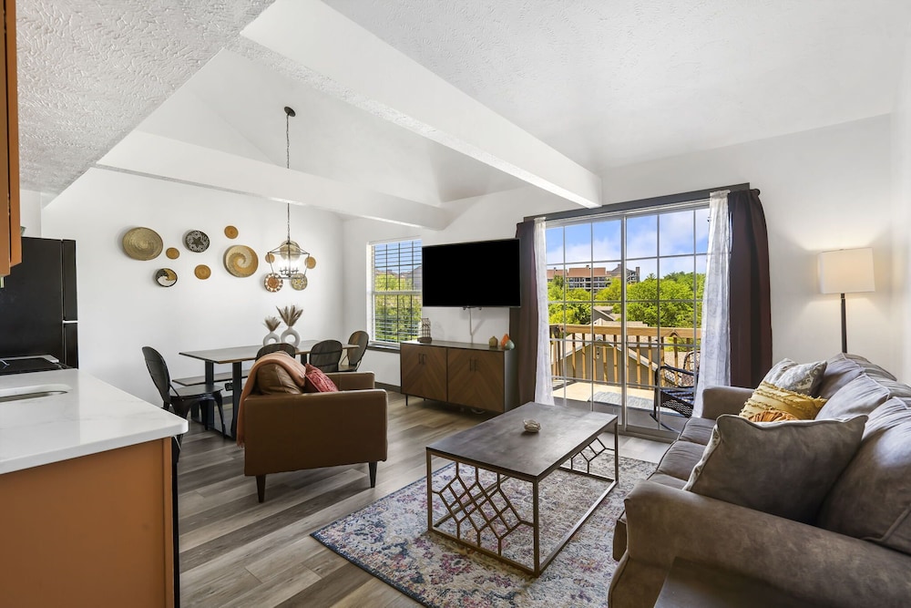 Escape To The Pond View Oasis - Resort Amenities - Table Rock Lake