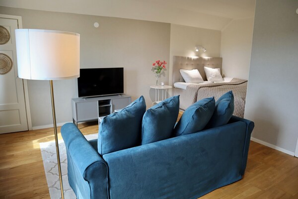 Prinshöjden Hotel - Smart Digital Apartments & Villas - Katrineholm