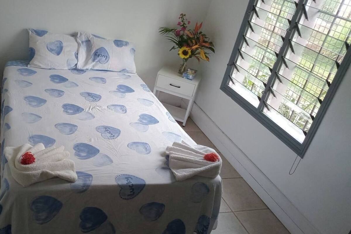 Suite Básica | Wi-fi grátis, roupa de cama fornecida 