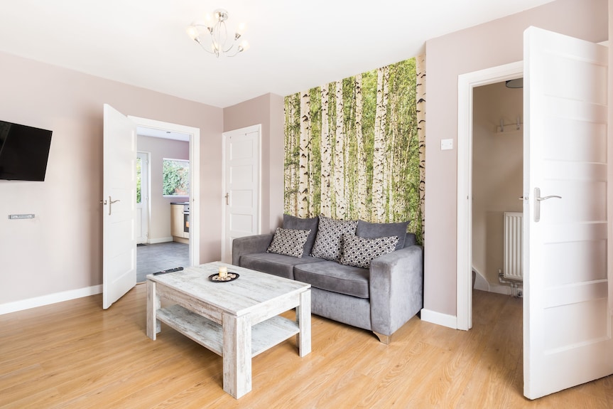 Quinton Essentials House - Staffordshire
