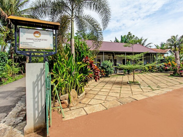 Fachada da propriedade