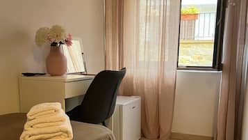 Quarto Triplo Básico | Wi-fi grátis