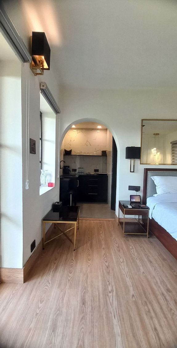 The Terrace Penthouse, Heart Of Lutyens Delhi - New Delhi