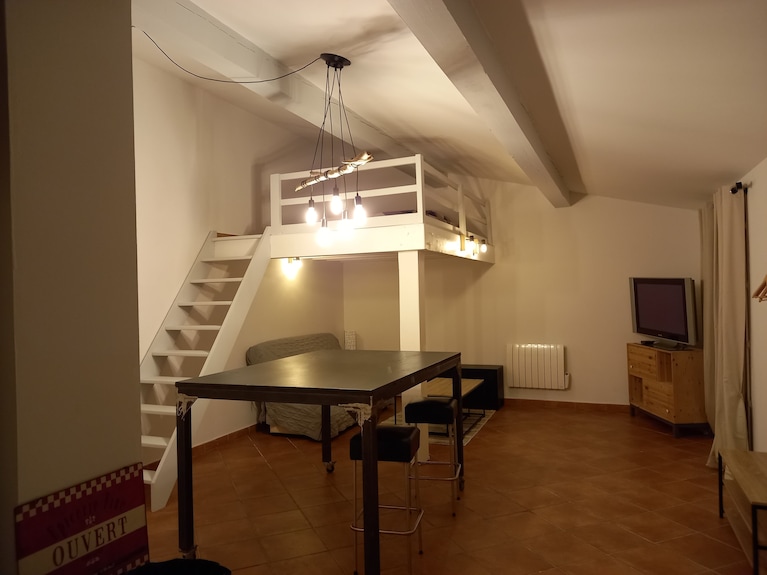 Studio Loft Avec Terrasse Et Jardin Dans Exploitation Vititcole - Marguerittes