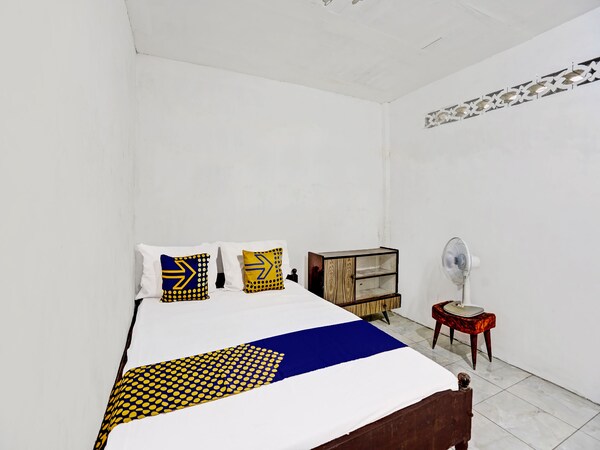 Hotel O Sidomulyo Kost Syariah - Mojokerto