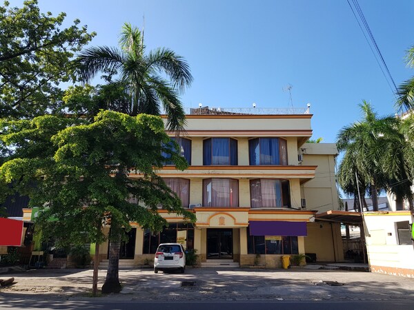 Hotel O Istana - Makassar