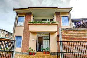 Fachada da propriedade