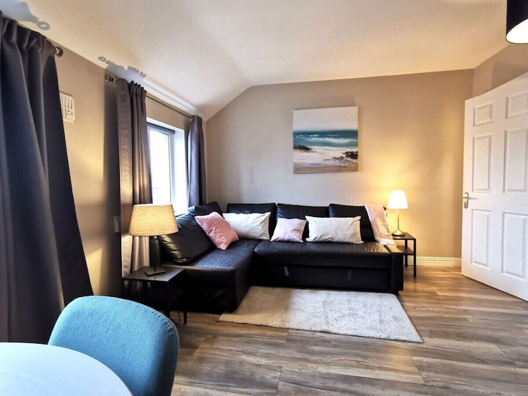 Central 1-bed Apt Fast Reliable Wifi*work Remotely - Dublin Airport (DUB)