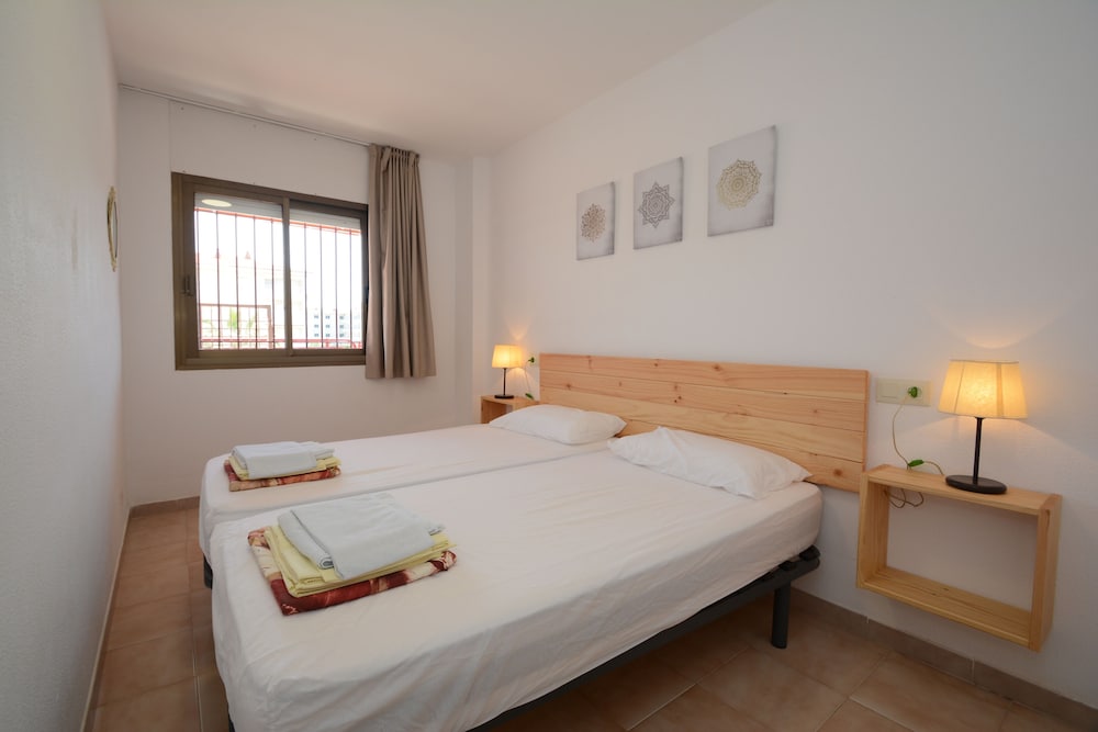 Sa Gavina C: Apartamento De 2 Dormitorios, Piscina, Ascensor, Wifi, A.ac. - Estartit