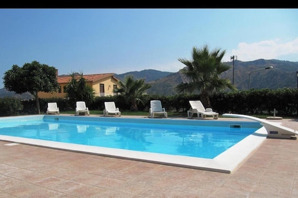 Piscina exterior sazonal