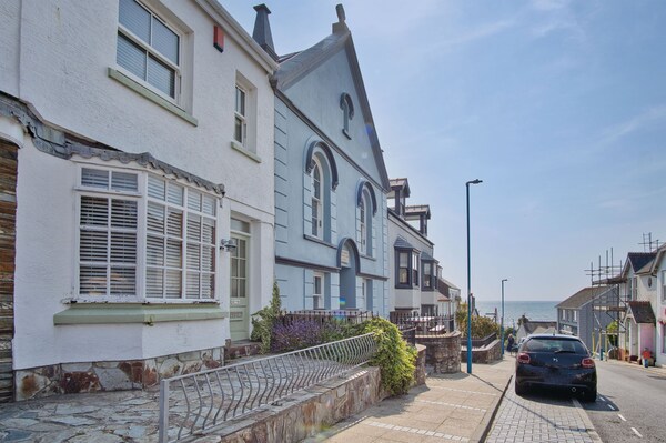 Myrtle - 1 Bedroom Apartment - Saundersfoot - Saundersfoot