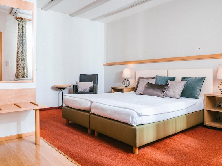 Hotel Garni Dreibettzimmer Du/wc - Hotel Johannes-zeche Tauber - Illmitz