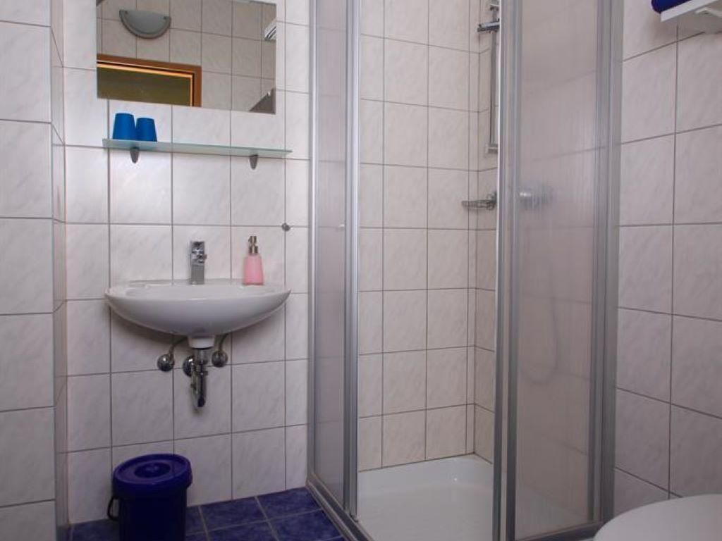 Dreibettzimmer Mit Dusche, Wc - Gästehaus Elfriede - Sopron