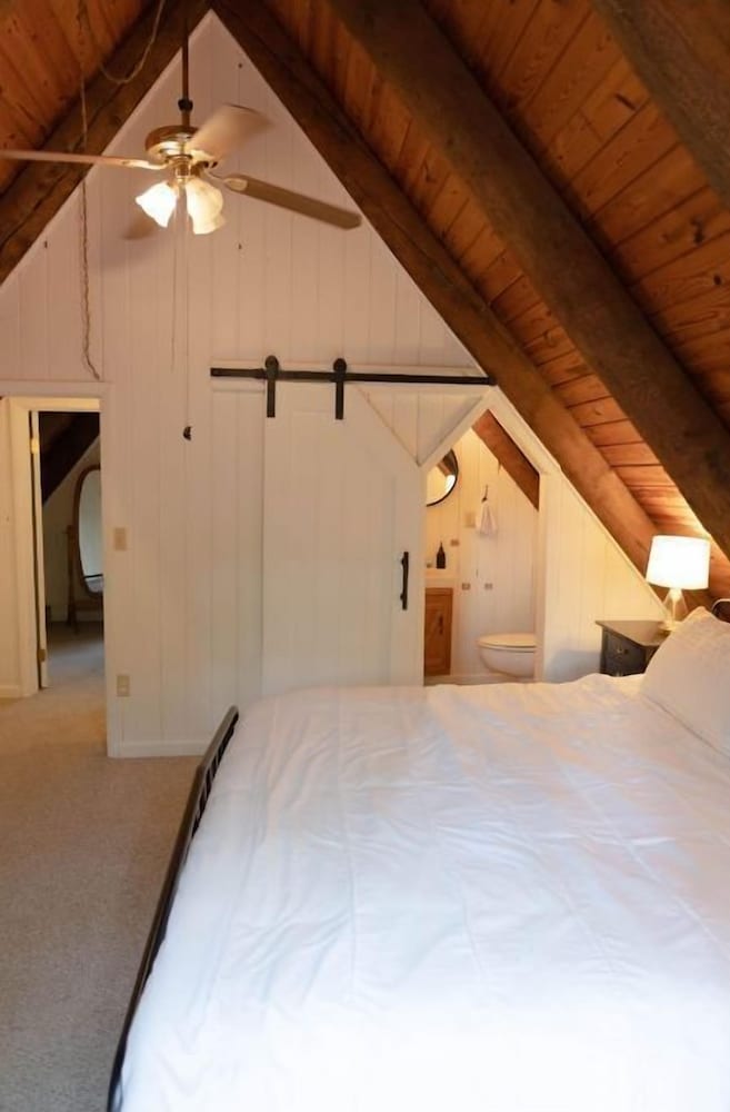 Chic Family Friendly Cabin With Mountain Views, Game Room, Hot Tub And Slides! - Murphy, NC