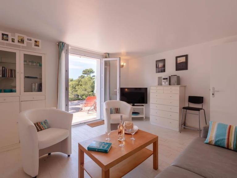 Mont Des Oiseaux By Interhome - Plage de Hyères