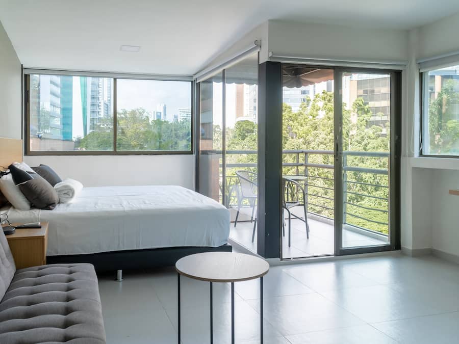 Suite Deluxe | Roupa de alta qualidade, minibar, cofre no quarto