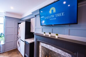 Apartamento Deluxe, casa de banho anexa, vista para o pátio (Deluxe Apartment) | Interior