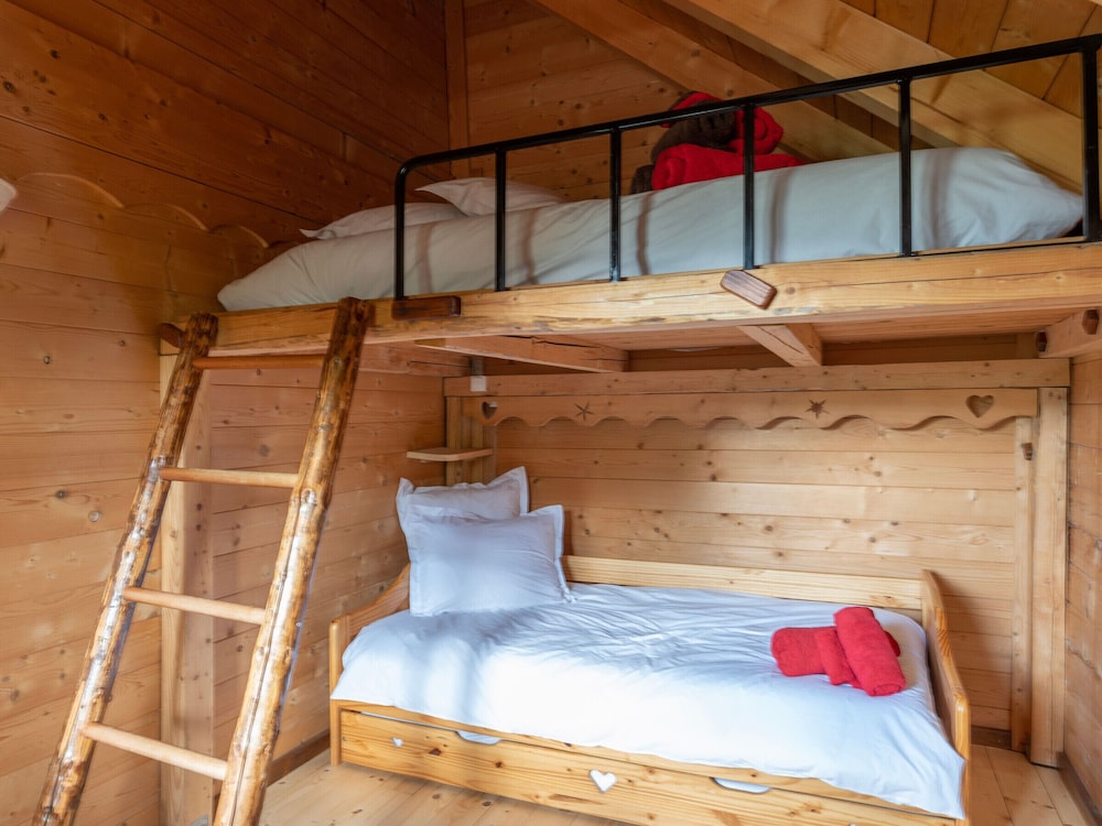 Sunny chalet in the High Vosges with terrace, bike and ski storage, all ...