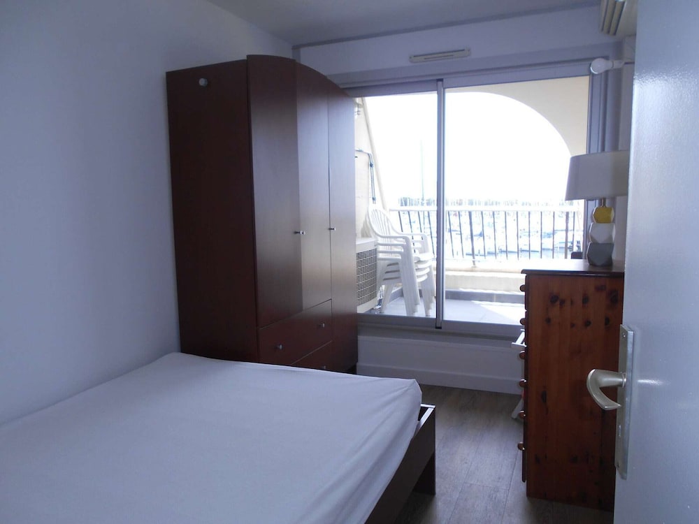 Appartement Climatisé 6 Pers Avec Terrasse Et Piscine à Port Camargue - Port Camargue