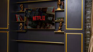 Quarto Standard | Televisão