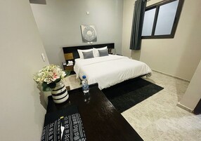 Quarto Individual Standard | Com mobília individualizada, secretária 