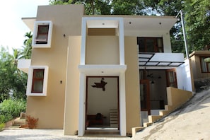 Fachada da propriedade