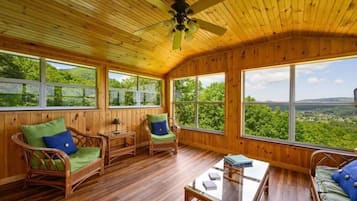 Cabana, vários quartos | Parte interna