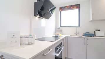 Casa de Campo | Cozinha privada | Um frigorífico, uma chaleira elétrica, uma torradeira