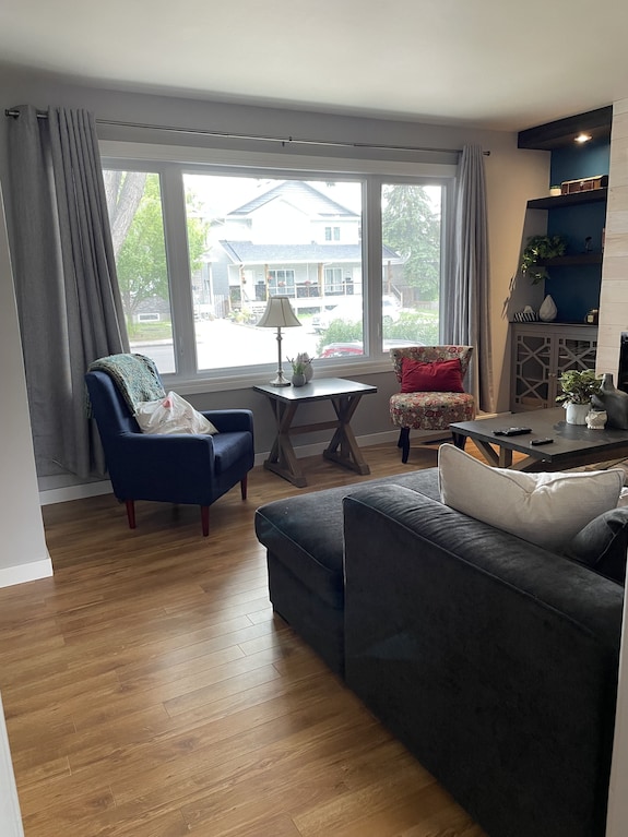 Cozy Space, 5mins To Outdoor Pools, Shops, And Restaurants. - Saskatchewan