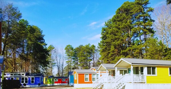 Long Cove Resort Near Charlotte Airport - North Carolina