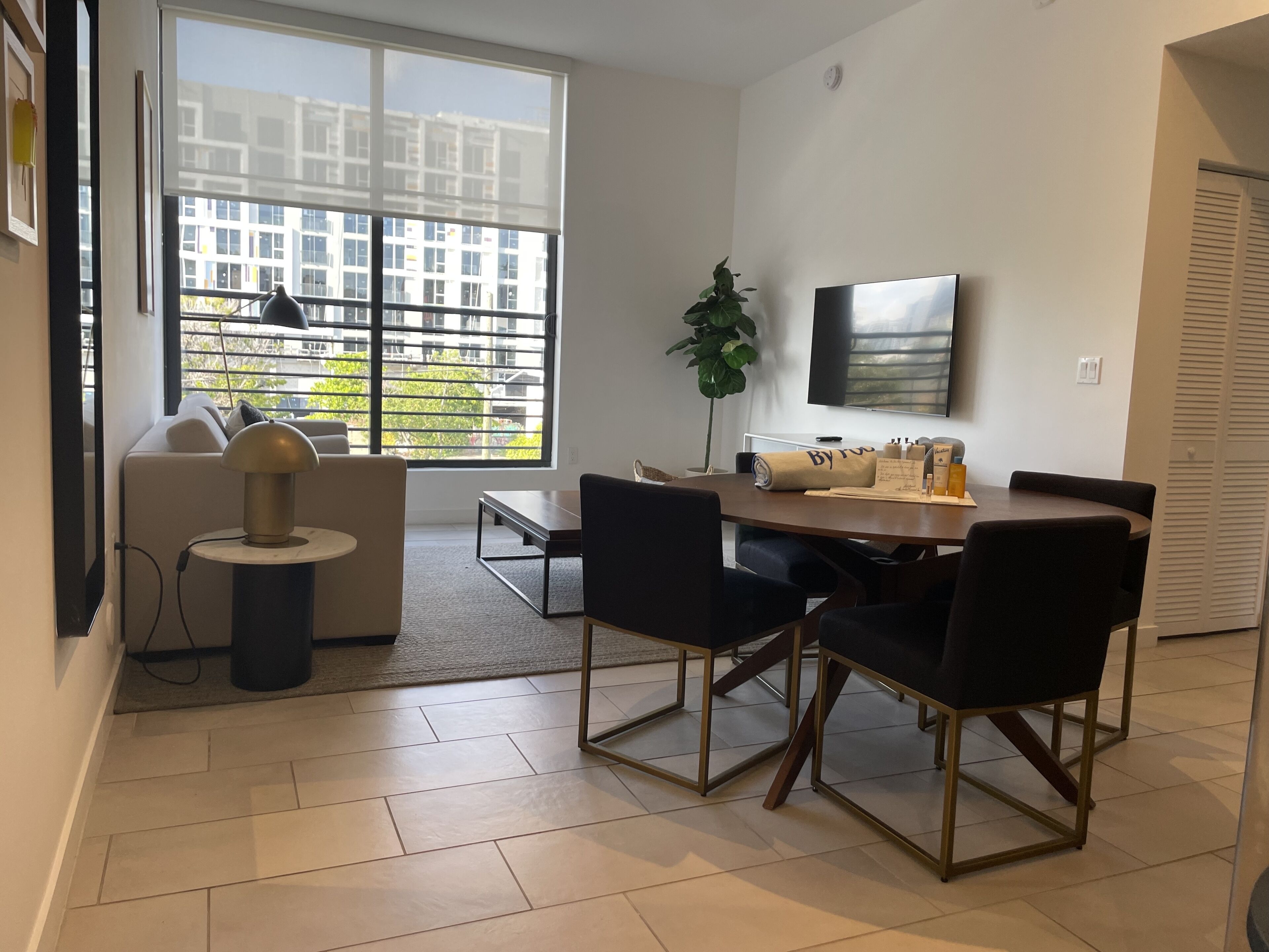 Wynwood 2br W/ Rooftop Pool & City Views - Miami