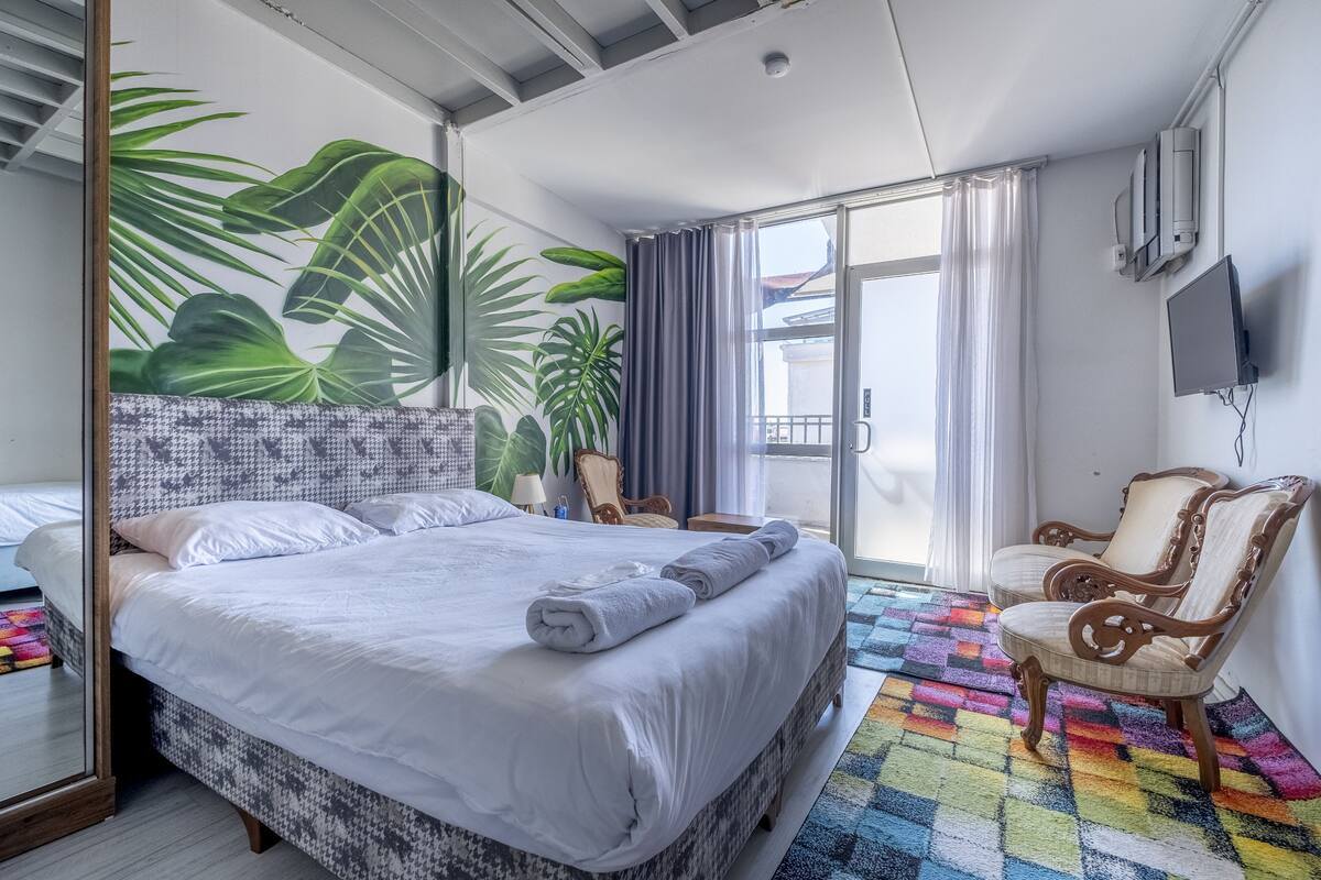 Quarto Comfort | Roupa de alta qualidade, Wi-fi grátis, roupa de cama fornecida 