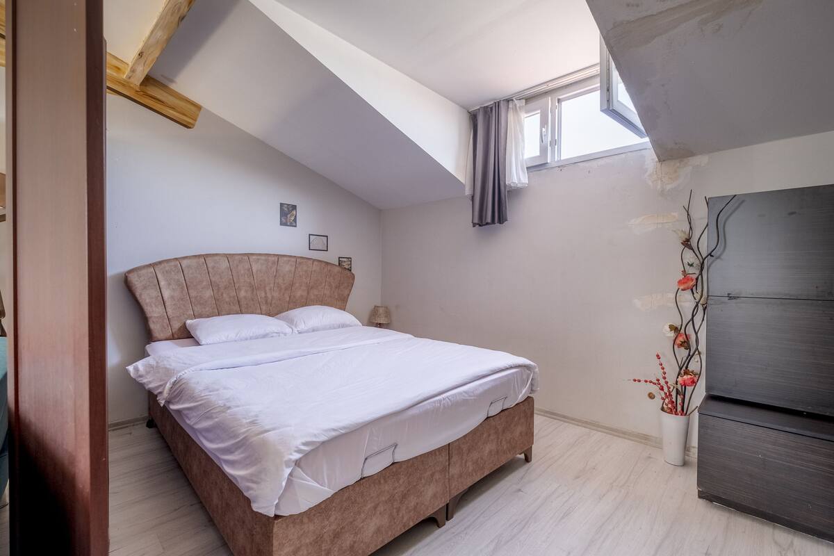 Quarto Elite | Roupa de alta qualidade, Wi-fi grátis, roupa de cama fornecida 