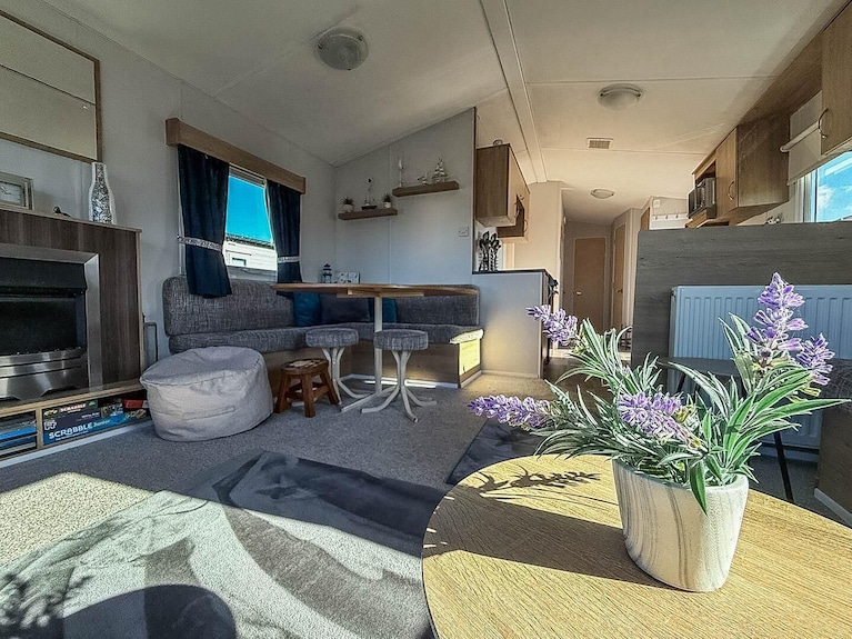 Lovely 8 Berth Caravan At Manor Park Nearby Hunstanton Beach 23107s - Brancaster