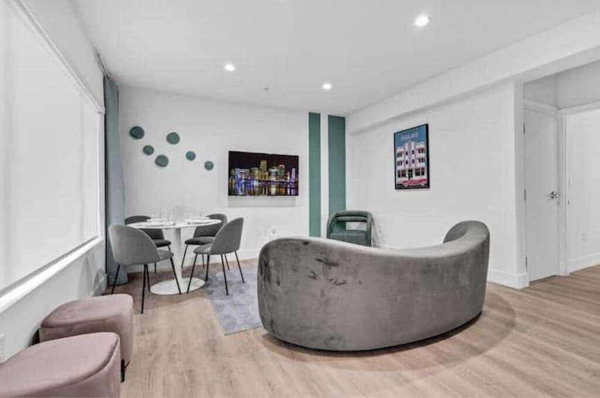 Sunburst Ste Resort & Parking Passes Available - Miami, FL