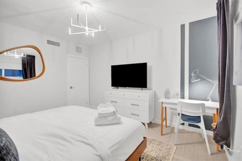 Azure Suite Resort Passes Available Parking - Miami Beach | Vrbo