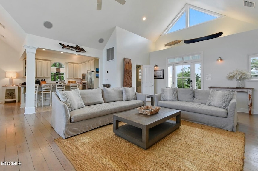 Beautiful Family Home With A Pool - Pass Christian, MS