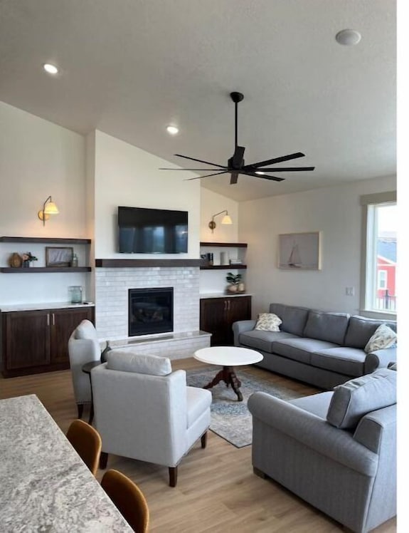 Charming Garden City Bungalow - Sleeps 17 - 가든