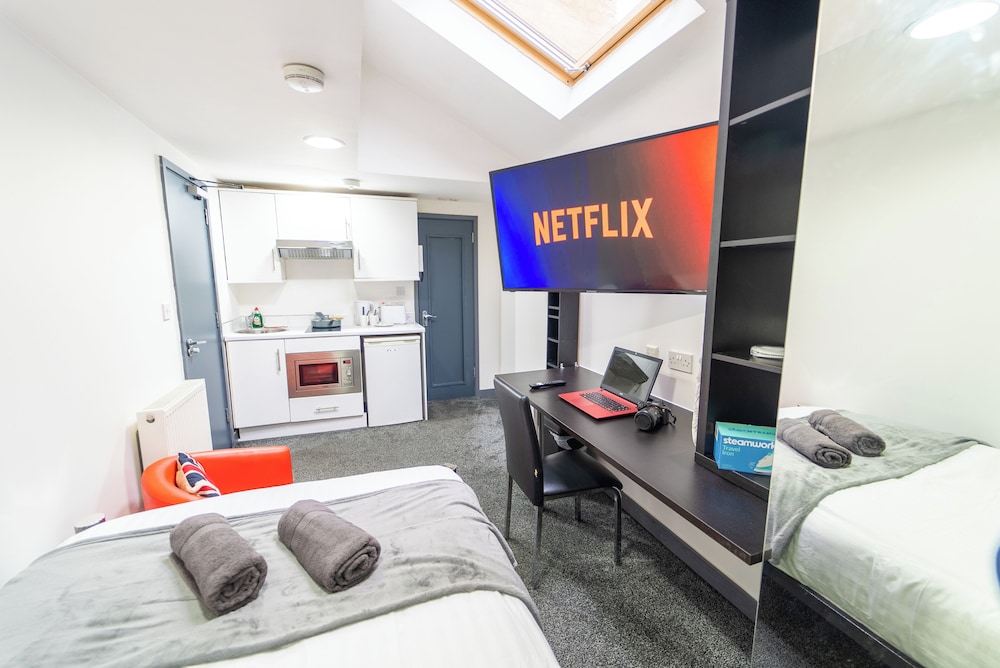 Beautiful 1-Bed Studio in Birmingham - Birmingham | Vrbo