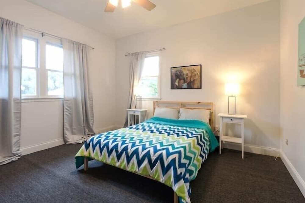 Historic House + Adu Complex - Sleeps Up To 21! - Jacksonville, FL