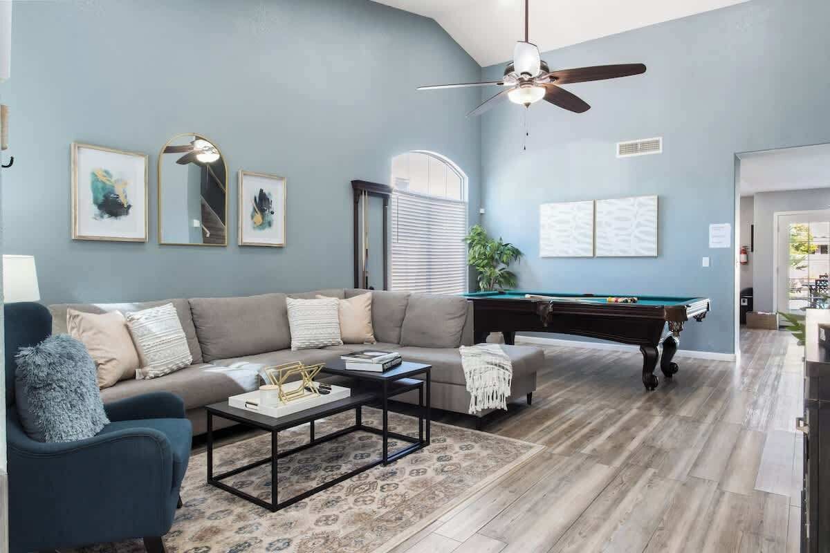 Stunning Pool At Chic 4br Vegas Home - Henderson, NV