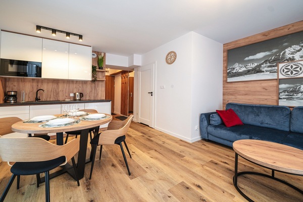 Apartamento (K2) | Sala de estar | TV de ecrã plano