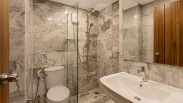 Quarto Duplo para 1 Pessoa | Casa de banho