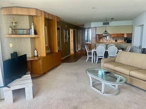 Apartamento em Condomínio Fechado, 2 quartos | Sala de estar