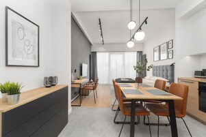 Apartamento Deluxe | 1 quarto, ferro/tábua de engomar, Wi-fi grátis, roupa de cama fornecida 